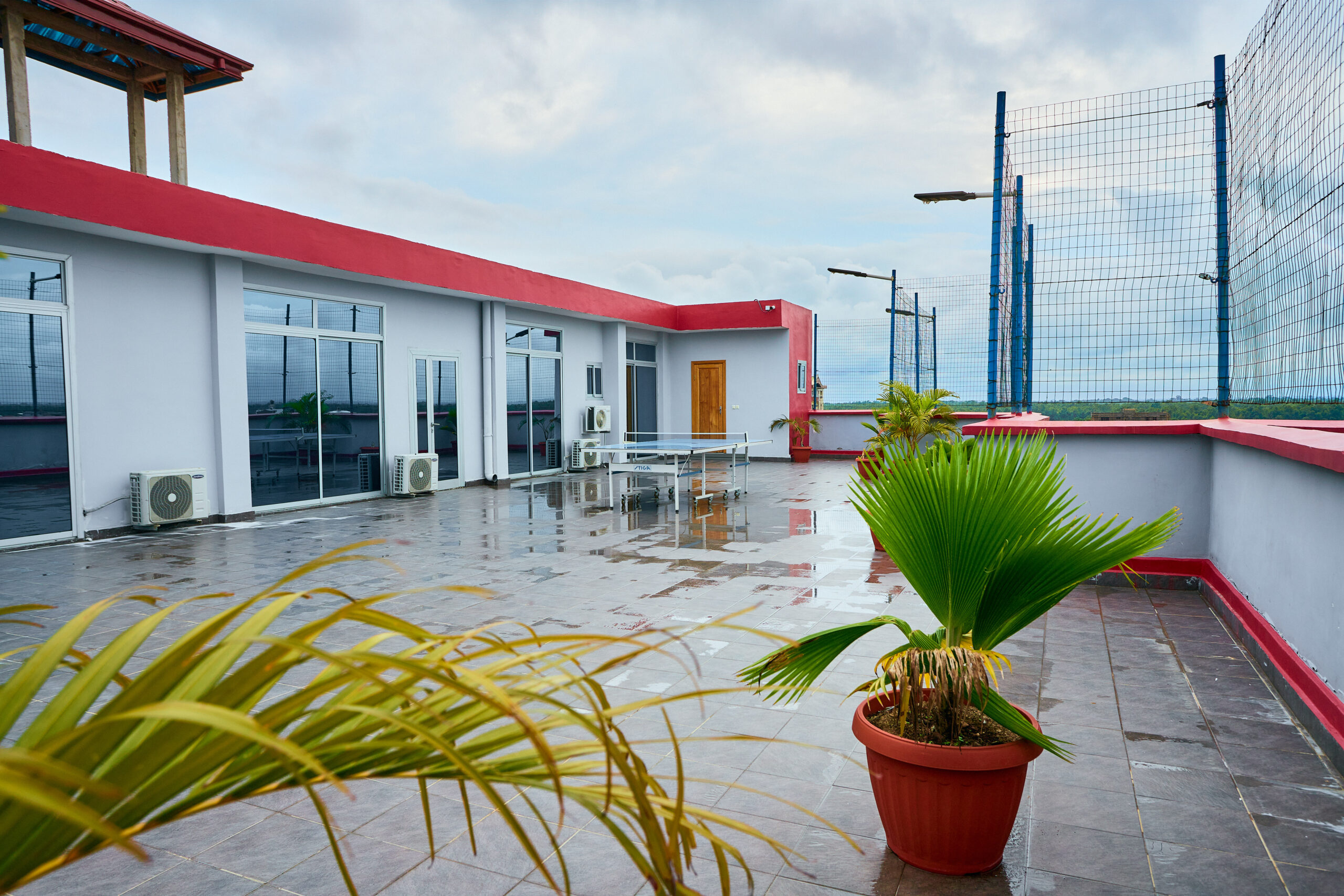 Amenities | Metro Investments PLC